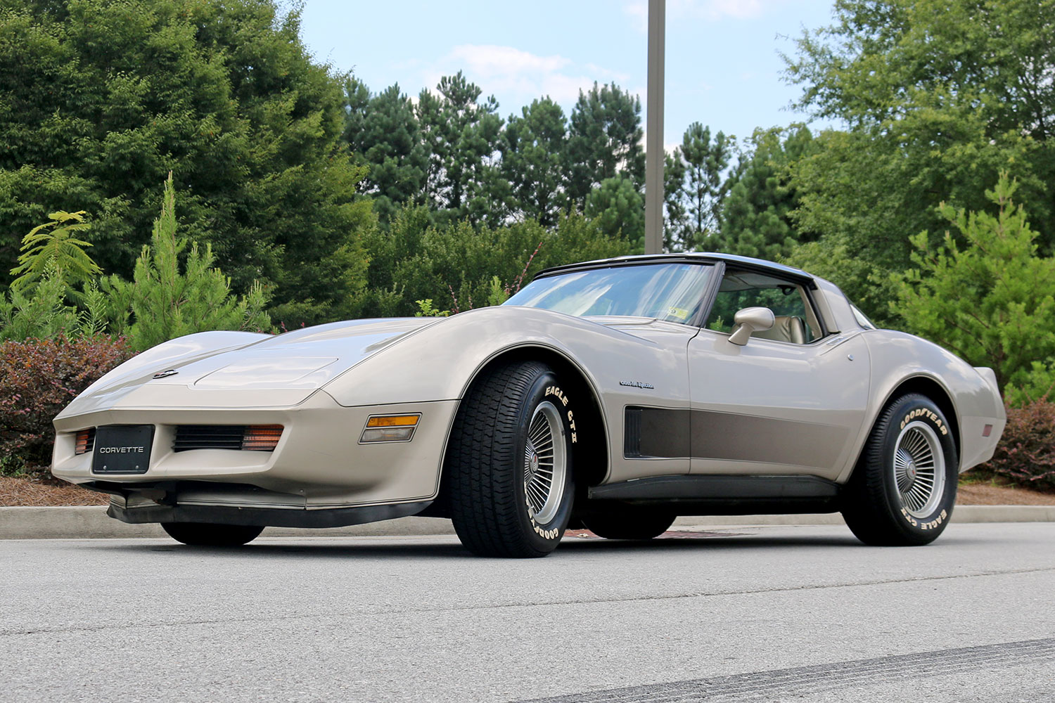 1982-chevrolet-corvette-c3-collector-edition-02 | NR Classic Car ...